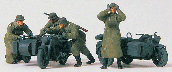 Preiser 16580 Former German Army WWII Motorcycle Troops (Plastic Kit) – YankeeDabbler