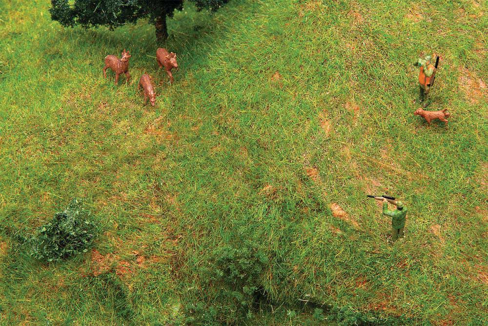 Faller 151702 2 Hunters and 4 Deer HO Scale – YankeeDabbler