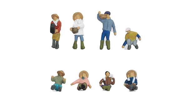 TomyTec Co LTD 323983 Farm People -- pkg(8) N Scale – YankeeDabbler