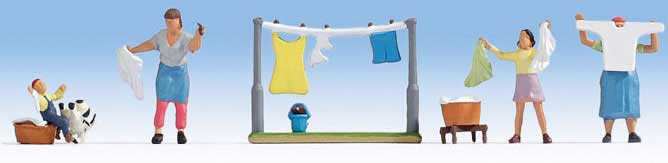 Noch 15595 Laundry Day -- 4 figures, Clothesline, Hampers HO Scale ...