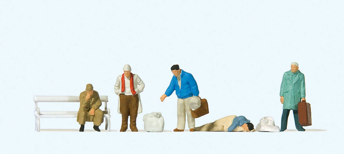 Preiser 14119 Pedestrians -- In Front of Railway Station pkg(5) HO Sca ...