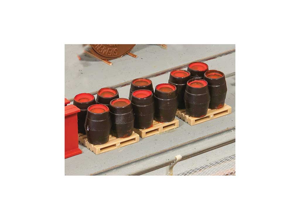 Peco MSE 5064 Sacks and Barrels -- 6 Barrels and 7 Sacks HO Scale ...