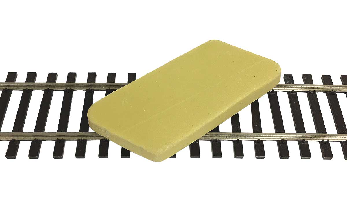 Life-Like 1416 Track Brite Cleaner ALL Scale – YankeeDabbler