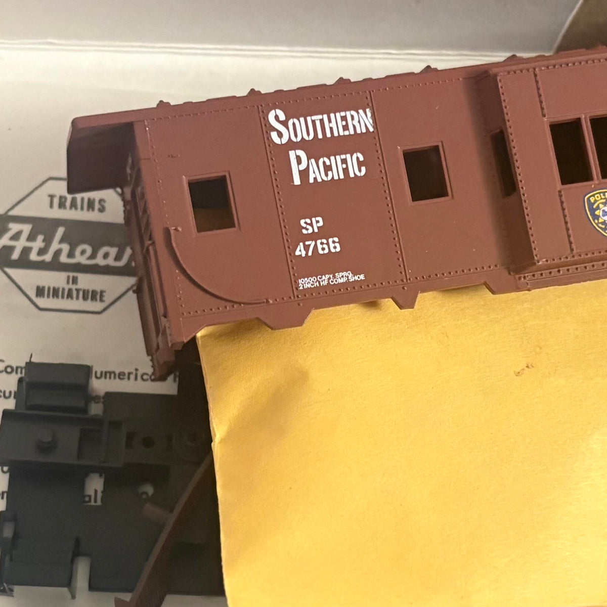 Bev-Bel 2290 Bay-Window Caboose SP Southern Pacific #4766 HO Scale ...